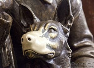 The Lucky Dogs of the Moscow Metro - LevineArtStudio